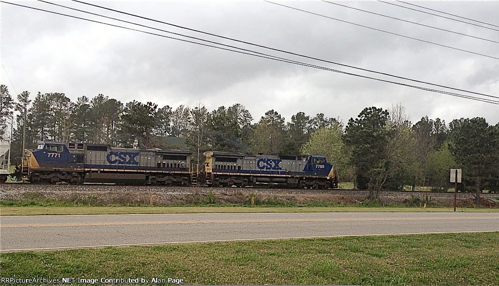 CSX C40-8W's 7790 and 7771